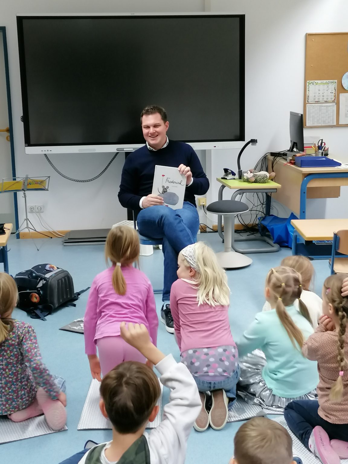 Internationaler Vorlesetag: Philipp Raulfs liest Kindern der ...